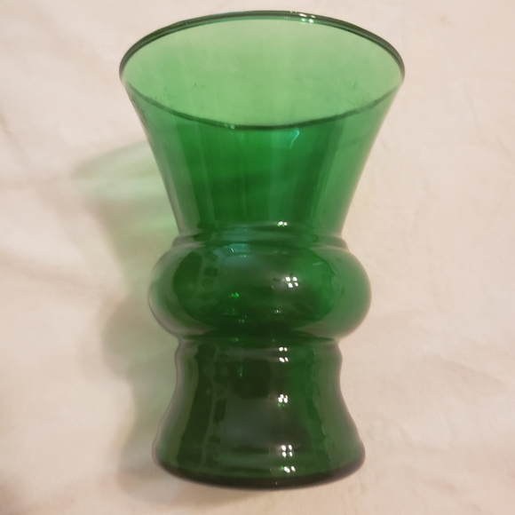 napco | Art | Vintage Cleveland Napco Small Green Glass Vase | Poshmark